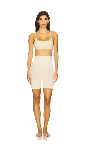 SKIMS Seamless Sculpt Mid Thigh Short In Nude - Sand