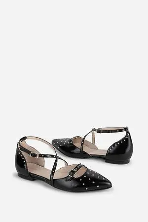 Intentionally Blank Crisscross Studded Flats - Black