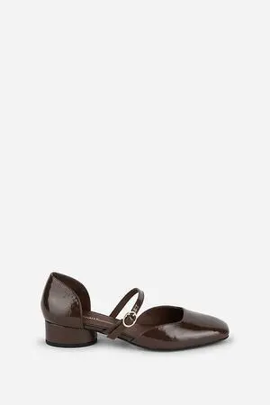 Intentionally Blank Casual Pumps