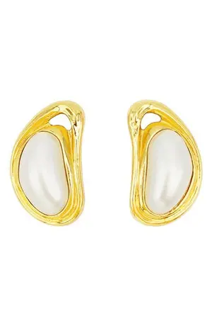 PETIT MOMENTS Vaila Stud Earrings - Gold/pearl
