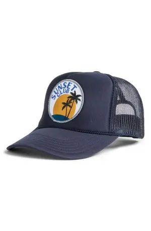FRIDAY FEELIN’ Sunset Club Trucker Hat - Navy