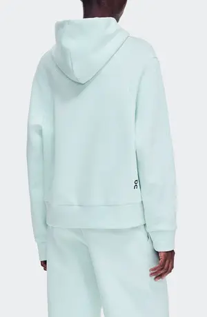 On Focus Tech Hoodie - Flurry