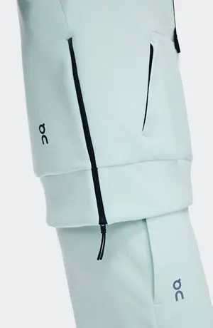 On Focus Tech Hoodie - Flurry