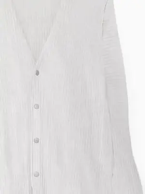 Issey Miyake Pleated Buttoned Cardigan - Grey