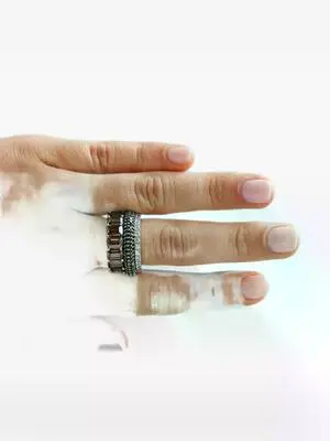 IZABEL DISPLAY Zirconia-Embellished Ring
