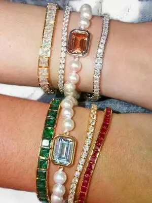 IZABEL DISPLAY Square Tennis Bracelet With Zirconia