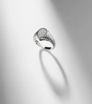 Yvonne Léon 9kt White Gold Ring With Diamonds