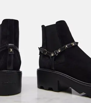 Valentino Garavani Rockstud 55 Suede Ankle Boots