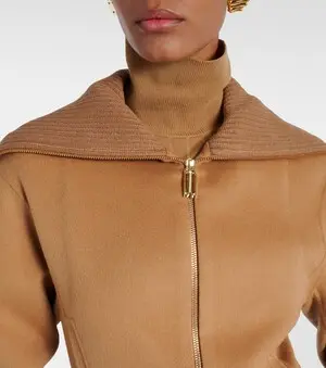 Victoria Beckham Wool And Cashmere Jacket - Beige