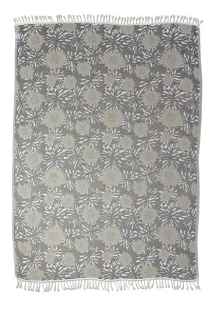 INFUSEZEN Flower Pop Organic Cotton Medium Weight Throw Blanket - Black With Grey Flowers