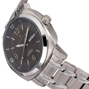 NAUTIS Stealth Bracelet Watch With Day And Date - Grey