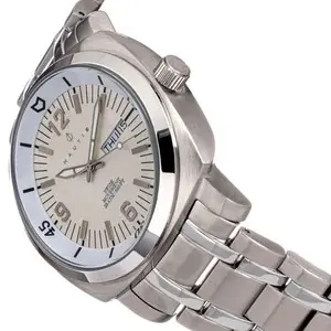NAUTIS Stealth Bracelet Watch With Day And Date