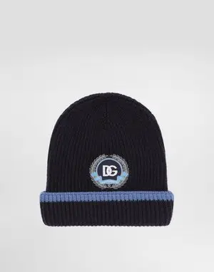 Dolce & Gabbana Knitted Hat With Embroidered Patch - Blue