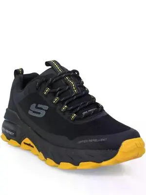 Sketchers Water-repellent Lace-up Sneakers