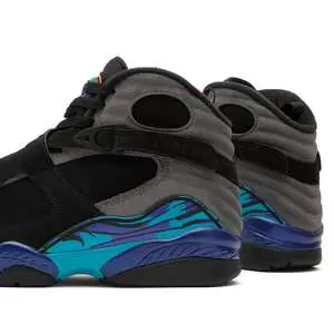 JORDAN 8 Retro Sneakers