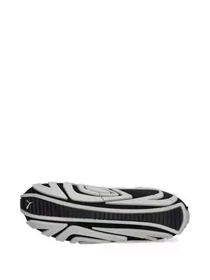PUMA Wave-pattern Sneakers - Black