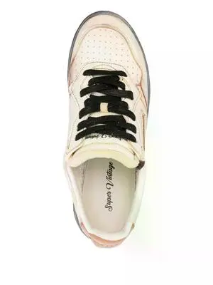AUTRY Medalist Distressed Leather Sneakers