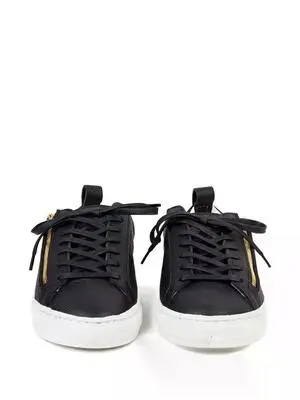 BUDDY Bull Terrier Sneakers