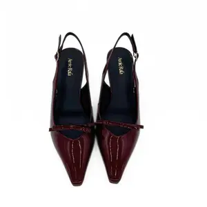 AMIE RAFA Georgia Pointy Toe Bow Kitten Heels - Burgundy