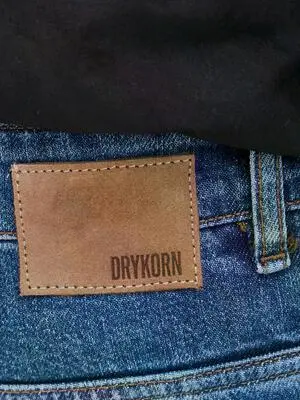 DRYKORN Leather-patch Jeans