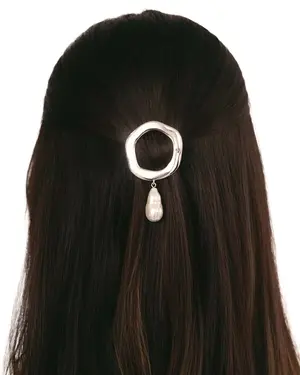 Ettika Cultured Freshwater Pearl Circle Barrette - Silver