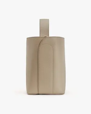 Cuyana Linea Bucket Bag - Stone