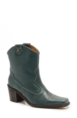Women's Green Leather Pull-On Boots