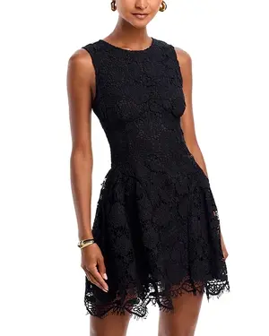 Sleeveless Lace Dresses