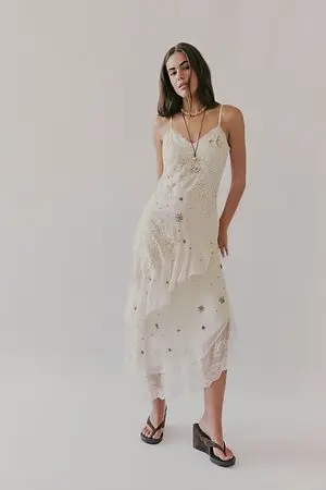 NIGEL PRESTON Lace-adorned Midi Slip Dress - Cream