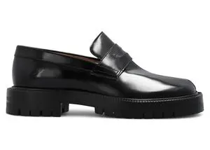 MAISON MARGIELA Tabi Loafer - Black