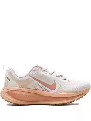 Nike Vomero 18 Sneakers - White