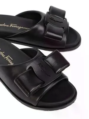 FERRAGAMO Vara Bow Leather Flat Sandals - Black