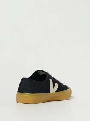 VEJA Low Top Sneakers