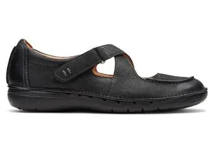 Clarks Un Loop Strap Leather Shoes