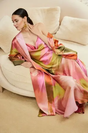 Natori Brushstroke Drop Sleeve Silk Robe