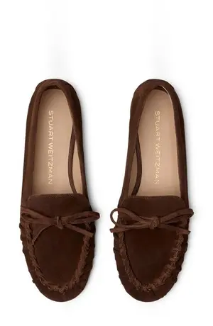 STUART WEITZMAN Britt Bow Loafer - Walnut
