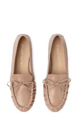 STUART WEITZMAN Britt Bow Loafer - Fawn