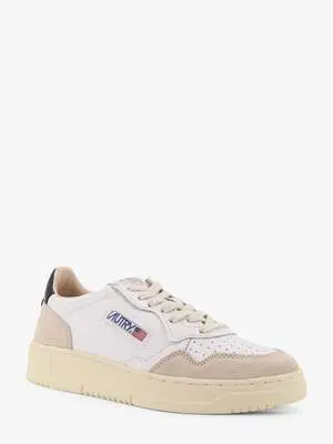AUTRY Medalist Low Leather Low-top Sneakers