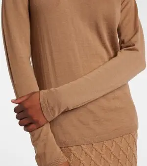 Max Mara Saluto Virgin Wool Turtleneck Sweater - Beige