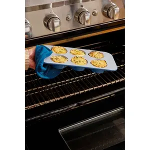 CARAWAY Iconics 6 Cup Muffin Pan - Black/gold