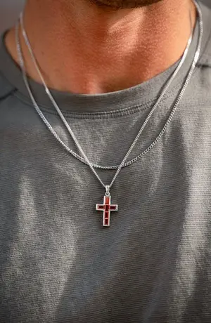 VINCERO Stone Cross Pendant Necklace - Red