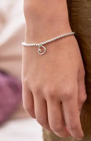 Estée Lauder Heart Beaded Stretch Bracelet - Silver