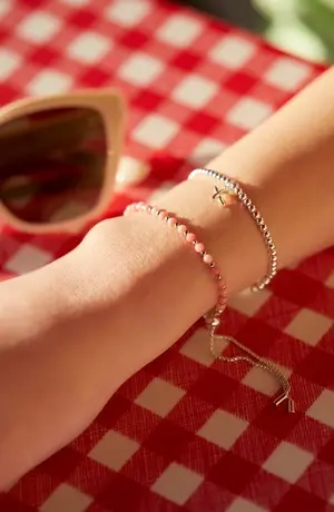 Estée Lauder Sienna Kiss Beaded Stretch Bracelet - Silver