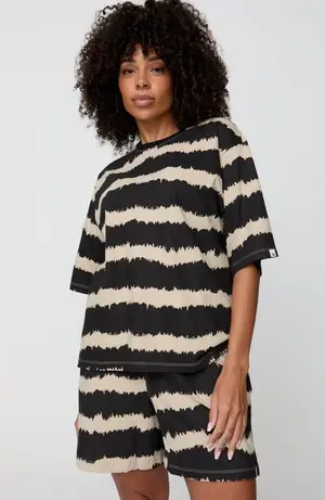 TURTLEDOVE LONDON Organic Cotton Elsie Oversized T-shirt - Black Wave