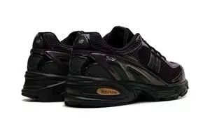 NEW BALANCE 509 Sneakers - Brown