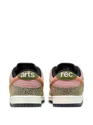 Nike Sb Dunk Low Arts-rec Sneakers