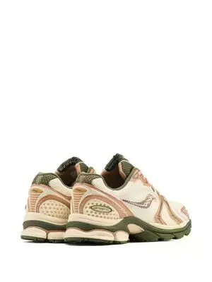 Saucony Progrid Triumph 4 & Friends Sneakers