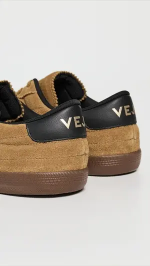 VEJA Panenka Sneakers - Tent/black/bark
