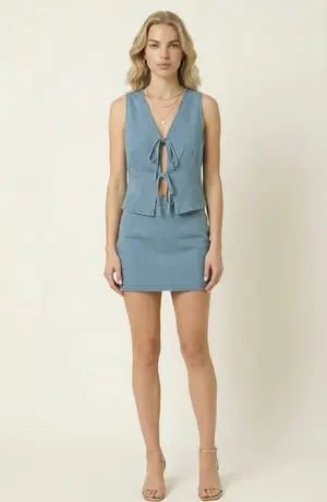 MODENAIRE Sleeveless Denim Top With Tie Front