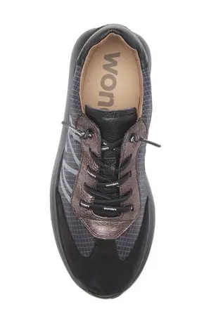 WONDERS Platform Sneaker